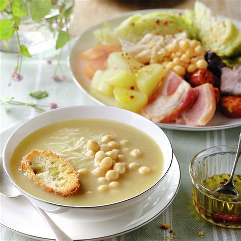 Cocido madrileño de garbanzos reconfortante