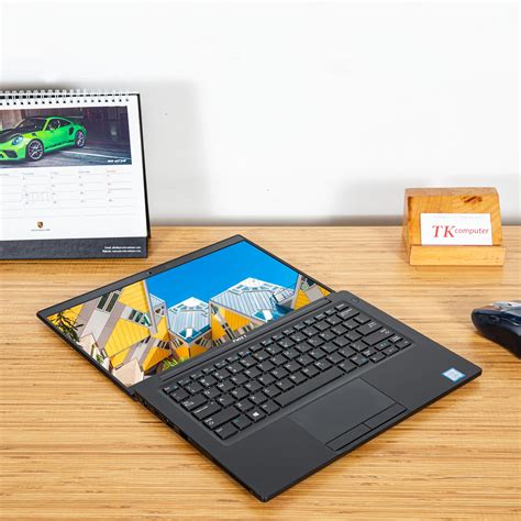 Laptop Dell Latitude 7390 Máy tính xách tay giá rẻ chuyên văn phòng