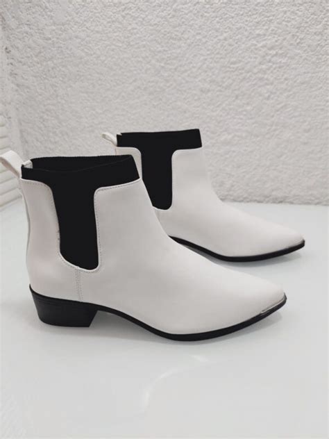 Botines Blancos Con Hermosa Punta Plateada Divina Leemont