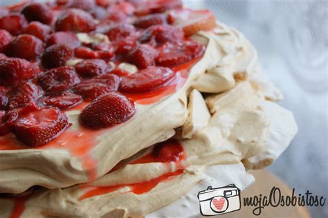 Przepis Na Tort Bezowy Z Truskawkami Moja Osobistoscpomid
