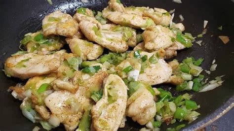 リュウジ 料理のおにいさんバズレシピ on Twitter 鶏胸肉はねぎまみれにするとネギパワーで免疫力が爆上がりになった気がするので