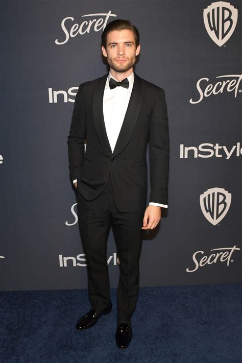 Who Is David Corenswet What To Know About Supermans New Actor