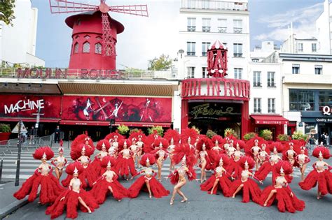 El Moulin Rouge un impresionante espectáculo de cabaret en el corazón