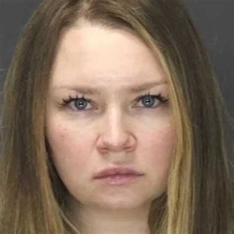Con Artist Anna Sorokins Lawyer Got Her Released From Prison