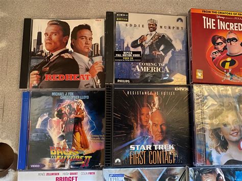 VCD Video CD Lot Of 18 Star Trek Back To The Future Naked Gun Red Heat