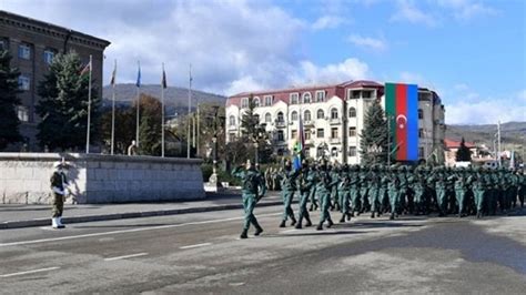 Conflit au Haut Karabakh l Azerbaïdjan organise une parade militaire