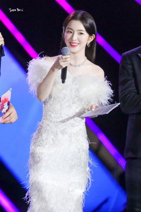 Times Red Velvet S Irene Was An Ethereal Beauty In All White