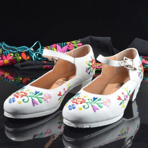 Mod Bordado Floral Blanco Calzado Manzano