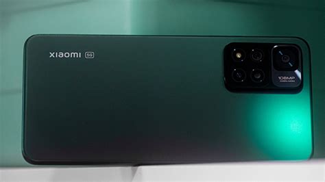 Xiaomi 11i HyperCharge Hits India 120W Charging For Under 400