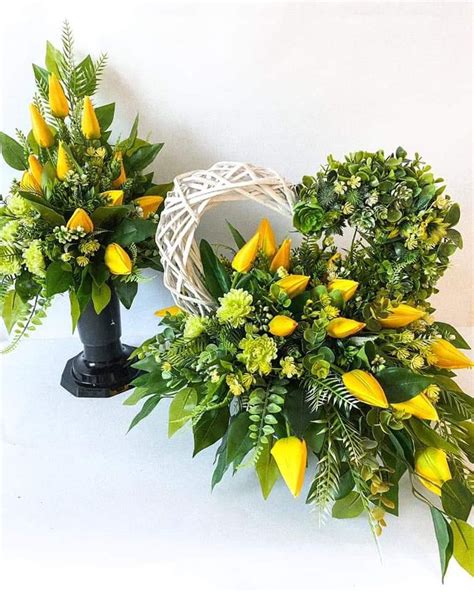 Pin By Jadwiga Herfet On Dekoracja Na Pomnik In 2024 Modern Floral