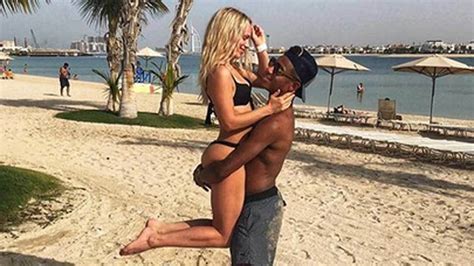 This Is How Ajax S Starlet Got A Date With The Model Kira Winona I Am