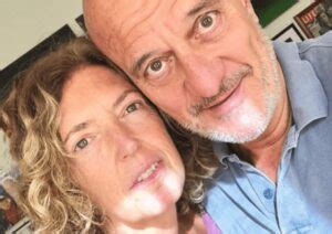 Chi è Sandra Bonzi la moglie di Claudio Bisio CinemaSerieTV it
