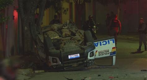 Policial militar morre após viatura bater e capotar durante perseguição