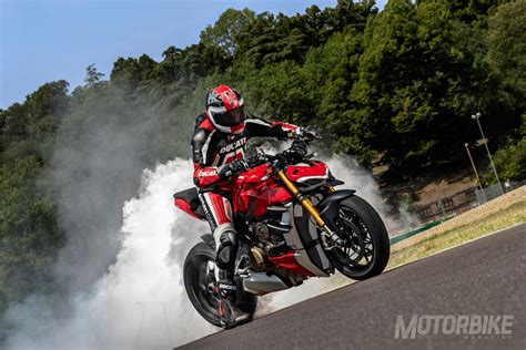 Ducati Streetfighter V4 2020 Fotos vídeo precio y datos de la naked
