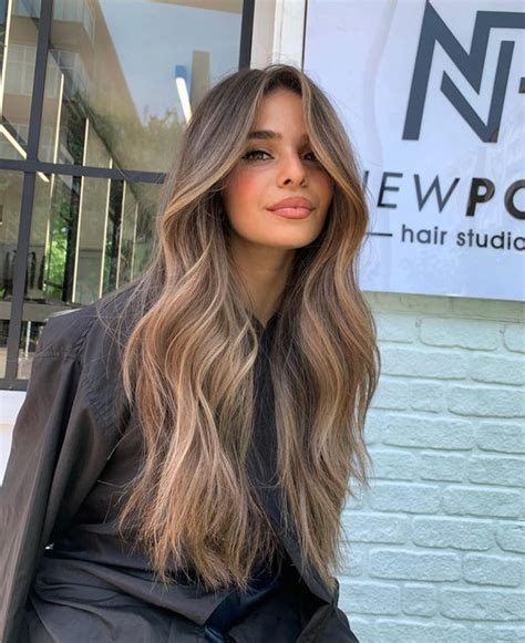 Light Brunette Hair Brown Hair With Blonde Highlights Brunette