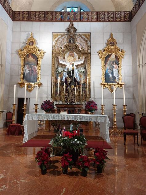 Los niños de catequesis presentan en nuestro Santuario sus Coronas de