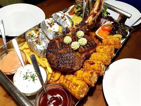 Tomahawk Steak XXL Restaurant Leopoldauer Alm
