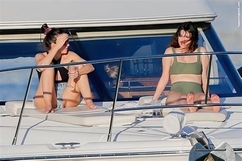 Selena Gomez Nude Sexy The Fappening Uncensored Photo 1083100