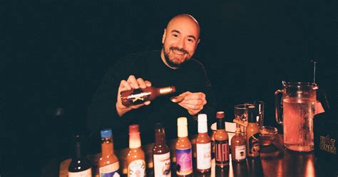 Hot Ones En Streaming Direct Et Replay Sur CANAL MyCANAL