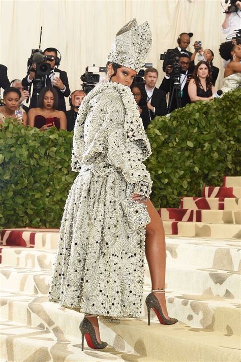 Fancifullybookish My Favorite Looks From The Met Gala 2018 Heavenly
