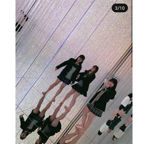 チームラボの鏡張りでjkのパンツが丸見えですけどw パンチラ109
