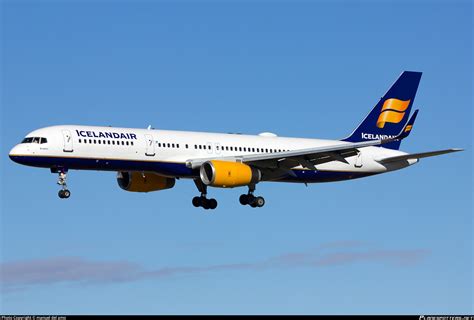 TF FIP Icelandair Boeing 757 208 WL Photo By Manuel Del Amo ID