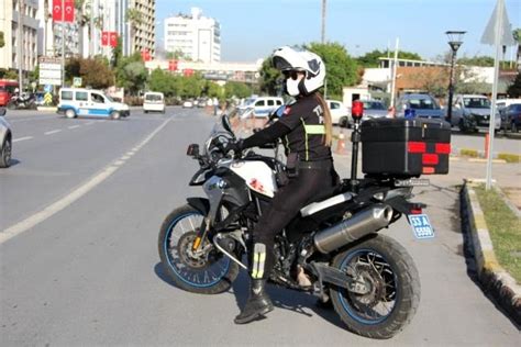 TÜRK Polisi on Twitter Mersinin tek motorize kadın trafik polisi