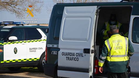 Persecución de la Guardia Civil y Policía Nacional a un conductor