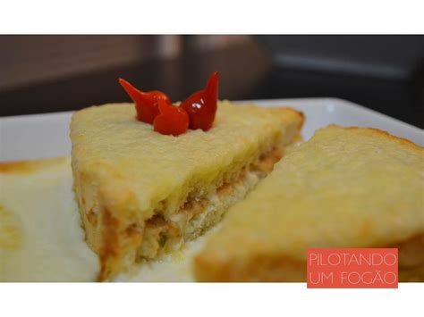 Sanduiche cremoso de patê de atum Pilotando um Fogão