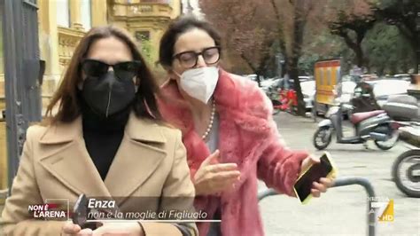 Rosanna Sferrazza Intercetta La Moglie Del Generale Figliuolo