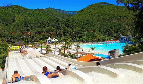 Parque aquático em Suzano abre vagas de emprego e estágio para a