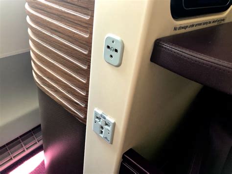 Which Airlines Have Power Outlets USB Ports 2022 UponArriving