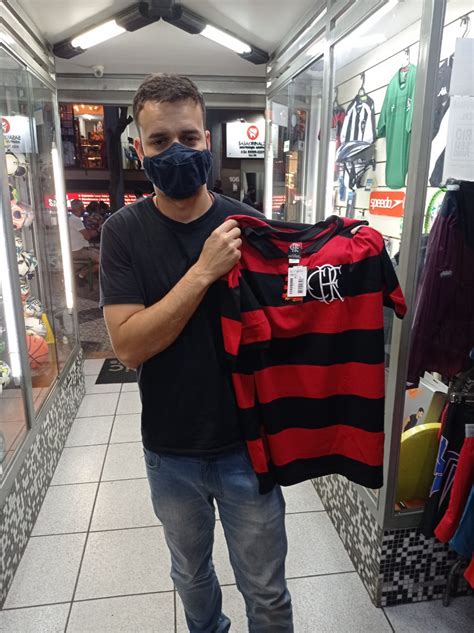 Hemonúcleo de Barra Mansa realiza a entrega da camisa do Pai Torcedor