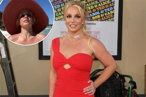Page Six On Twitter Britney Spears Poses Completely Nude In New Photos 2uksjle5ar
