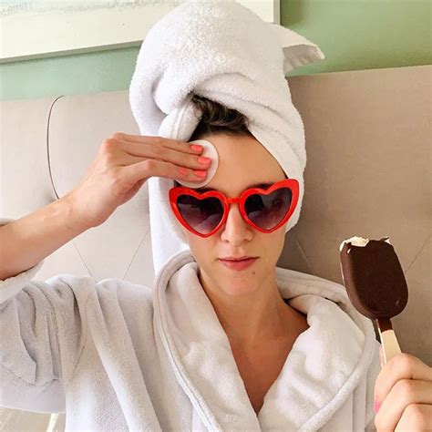 Alexa Johnson Glowopedia • Instagram Photos And Videos Heart Sunglass Alexa Style
