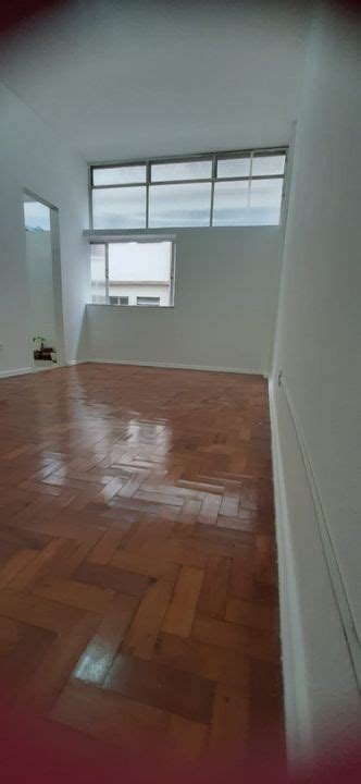 Apartamento na Rua Santo Amaro Glória em Rio de Janeiro por R 1 400