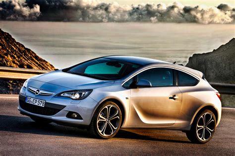 Fiche Technique Opel Astra GTC OPC 2017
