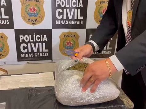 Dois suspeitos são presos por envolvimento ao tr fico de drogas em Juiz