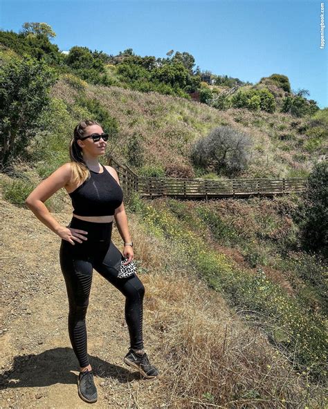 Jenna Ashley Ashleydanielle Nude Onlyfans Leaks The Fappening Photo 3009134 Fappeningbook