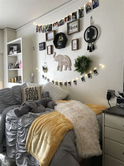 Aesthetic Small Bedroom Ideas Design Corral