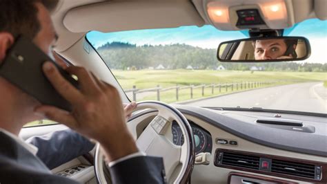 Aumento No Valor Da Multa Pelo Uso De Celular Ao Volante