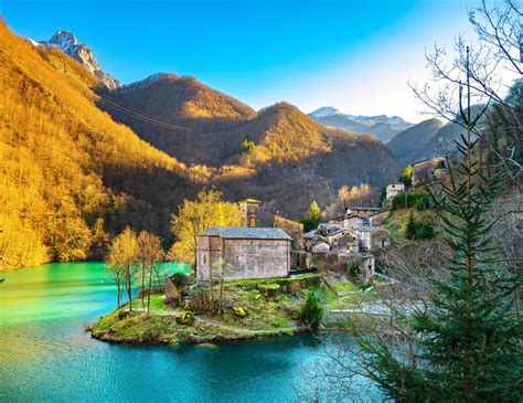 Borghi della Garfagnana i più belli da scoprire nella provincia di