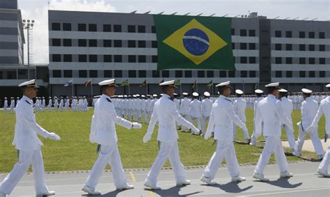Marinha abre processo seletivo vagas para oficiais temporários