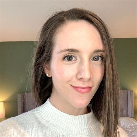 Alexa Johnson Analíticas De Tiktok De Glowopedia Perfil Videos And Hashtags Exolyt