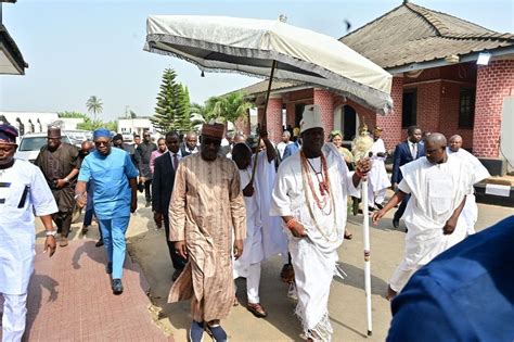 Gceo Nnpc Ltd Mr Mele Kyari Paid A Courtesy Visit To Ooni Of Ife Oba