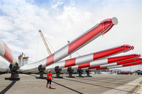 Siemens Gamesa RecyclableBlades Installed At RWE Offshore Wind Farm
