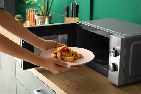 Comment Réparer Un Micro Onde Qui Ne Chauffe Pas Astuces Et Solutions