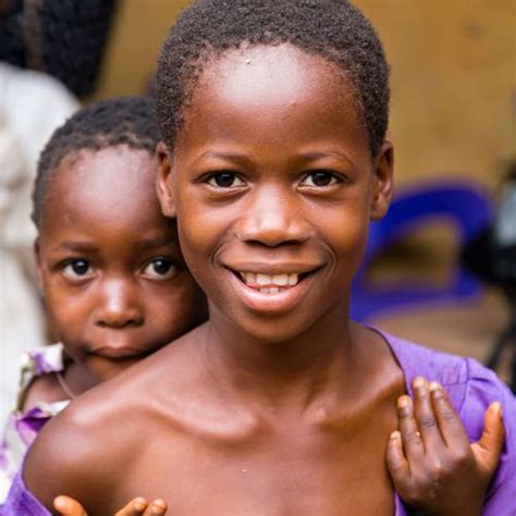 Pin By Melissa Considine On African Candids B Candid African