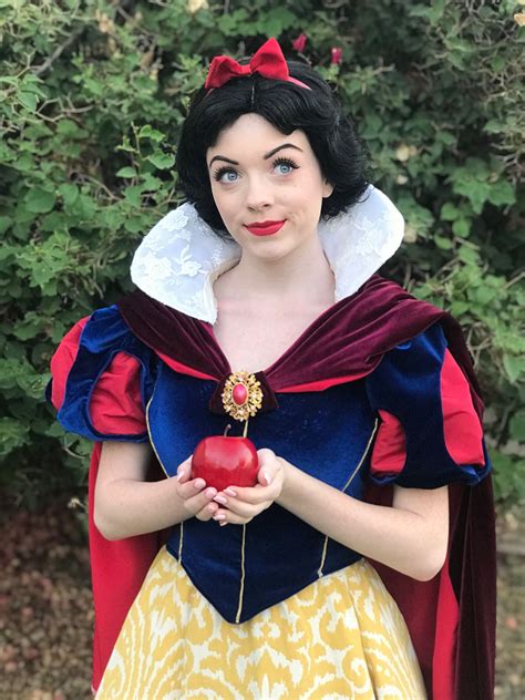 Snow White Cosplay Disney Princess Cosplay Disney Cosplay Snow White Cosplay