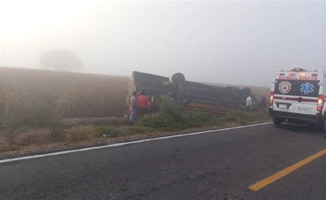 Cami N Con Jornaleros Se Accidenta Esta Ma Ana En Navolato Se